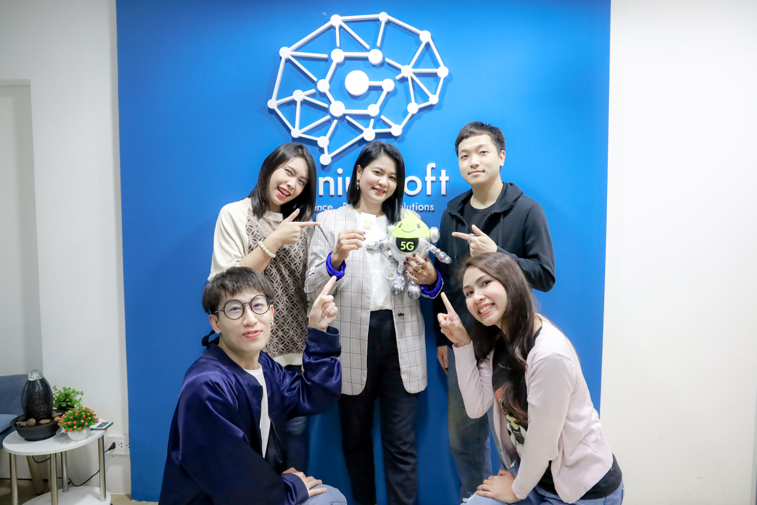 GeniusSoft ร่วม Celebrate 30ปี AIS - Geniussoft